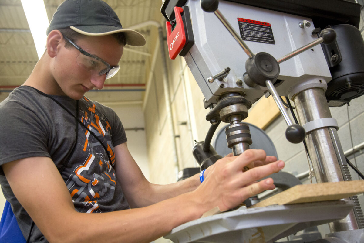 Ogden tech camp takes students beyond robots | News, Sports, Jobs ...